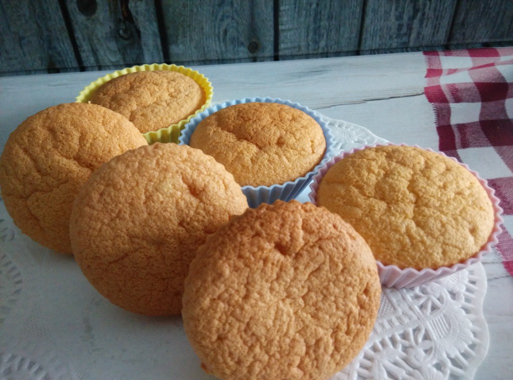 BITE SIZE SPONGE CAKE – The Cinnamon Kitchen